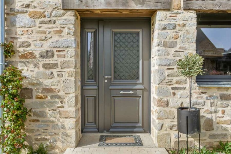 Porte d'entrée maison ancienne : comment choisir ? | Bel'M