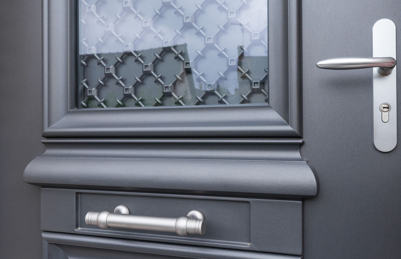 Démonter les accessoires de sa porte d'entrée | Bel'M